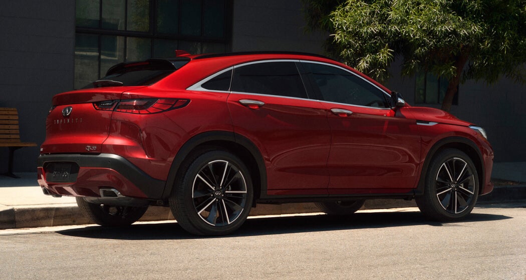 The INFINITI QX SUV Series: Meet The INFINITI SUVs